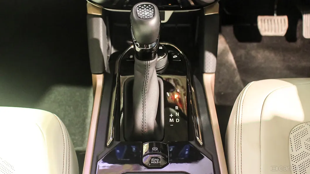 Harrier Gear Shifter/Gear Shifter Stalk Image, Harrier Photos in India ...