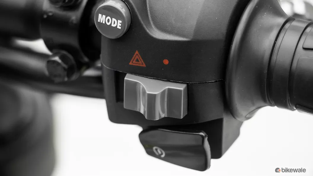 TVS Ronin Auxiliary Headlight Switch Image – BikeWale