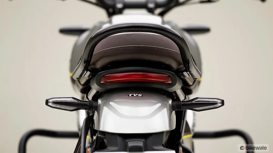 TVS Ronin Tail Light Image – BikeWale
