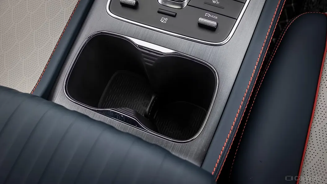 Atto 3 Cup Holders Image, Atto 3 Photos in India - CarWale