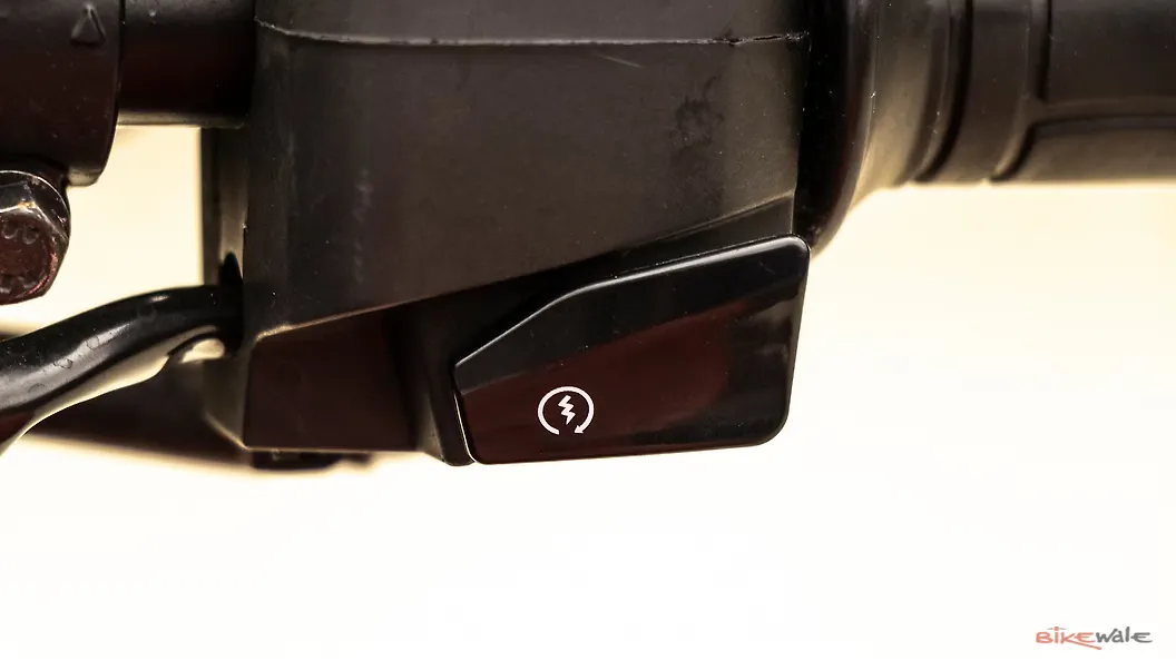 TVS Apache RTR 160 Engine Start Switch Image – BikeWale
