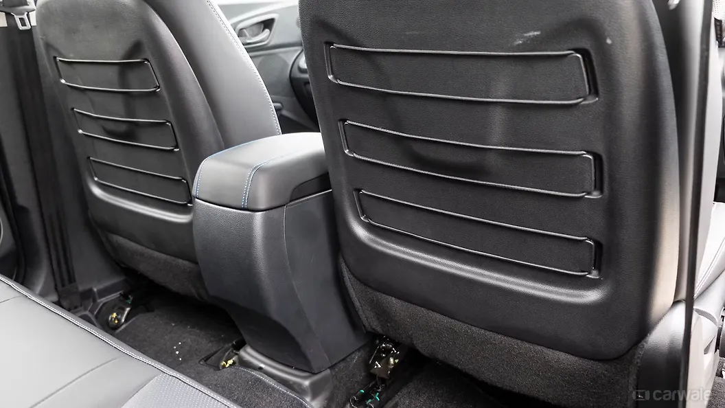 XUV400 Front Seat Back Pockets Image, XUV400 Photos in India - CarWale