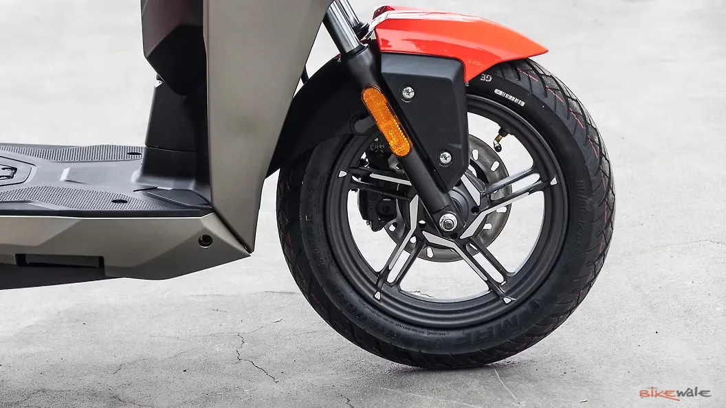 Hero Xoom Front Alloy Wheel Image – BikeWale