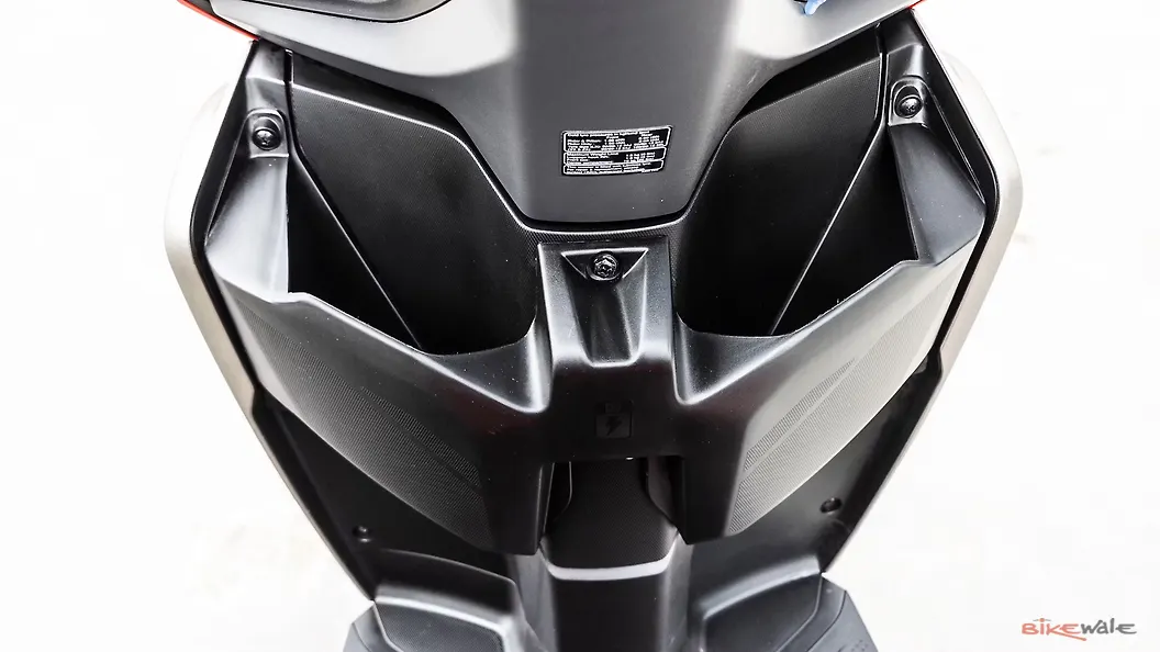 Hero Xoom Front Storage Compartment Image – BikeWale