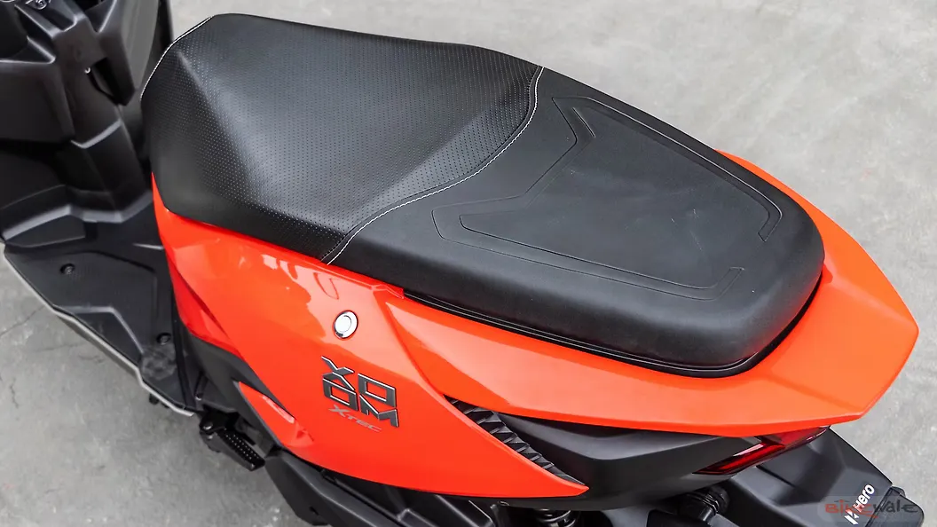 Hero Xoom Seat Image – BikeWale