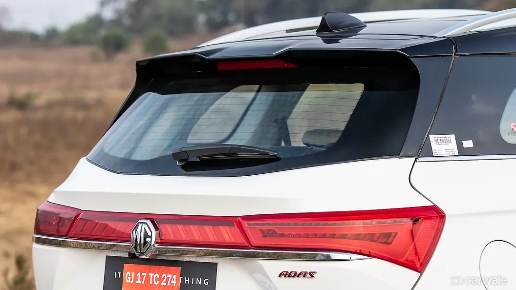 Hector Rear Windshield/Windscreen Image, Hector Photos in India - CarWale