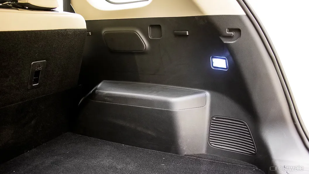 Hector Boot Light Image, Hector Photos in India - CarWale