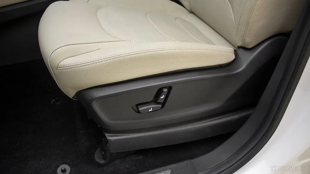 Hector Seat Adjustment Electric for Front Passenger Image, Hector ...