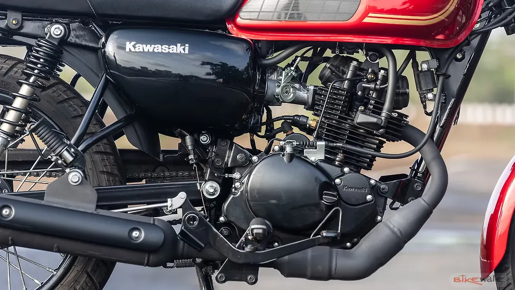 Kawasaki W175 Engine Crash Guard Image – BikeWale