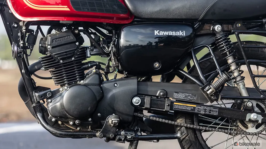 Kawasaki W175 Engine From Right Image – BikeWale