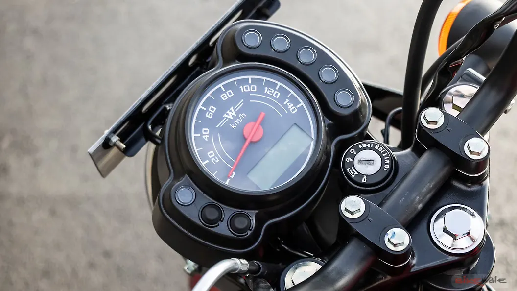 Kawasaki W175 Gear Shift Indicator Image – BikeWale