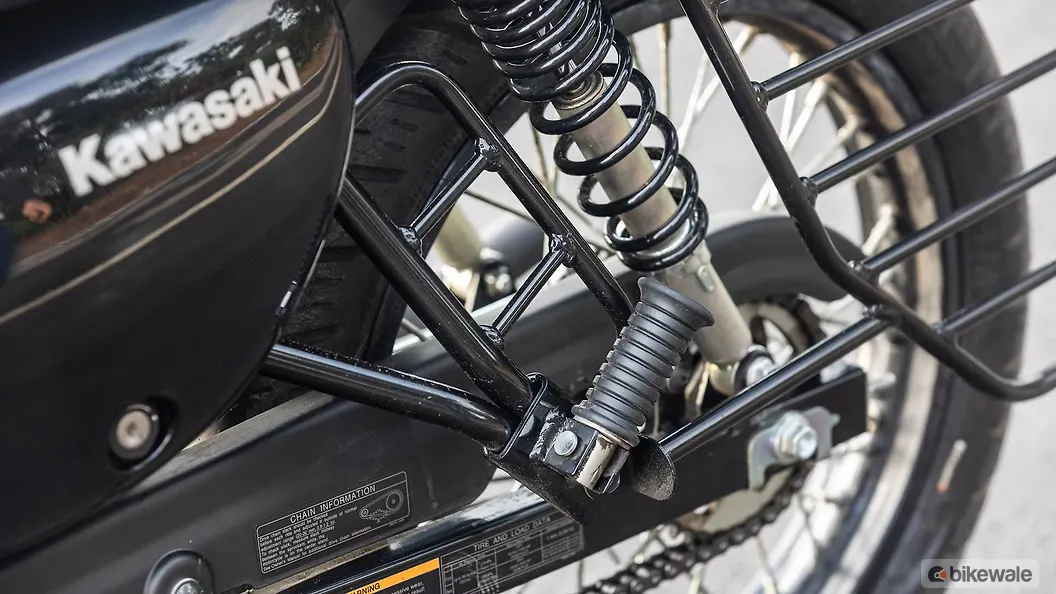 Kawasaki W175 Rear Suspension Image – BikeWale