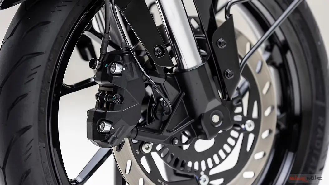 Keeway K300 N Front Mudguard Image – BikeWale