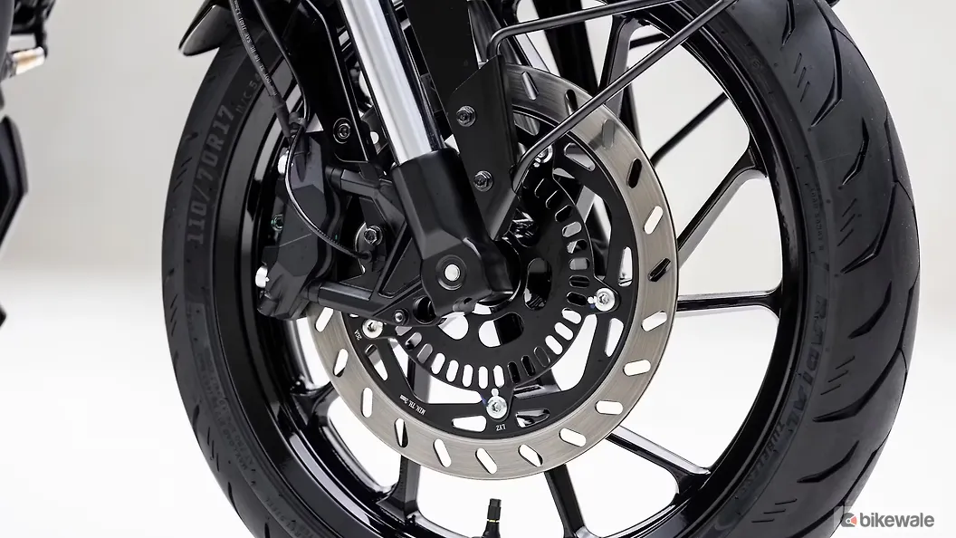 Keeway K300 N Front Suspension Image – BikeWale