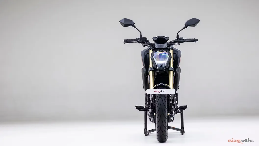 Keeway K300 N Rear View Image – BikeWale