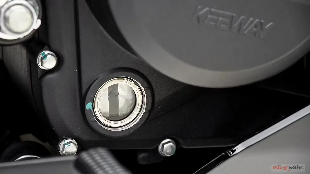 Keeway K300 R Branding/Fuel Tank Decal Image – BikeWale