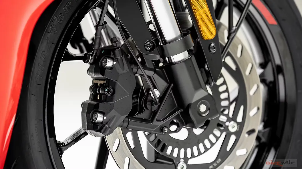 Keeway K300 R Front Suspension Image – BikeWale