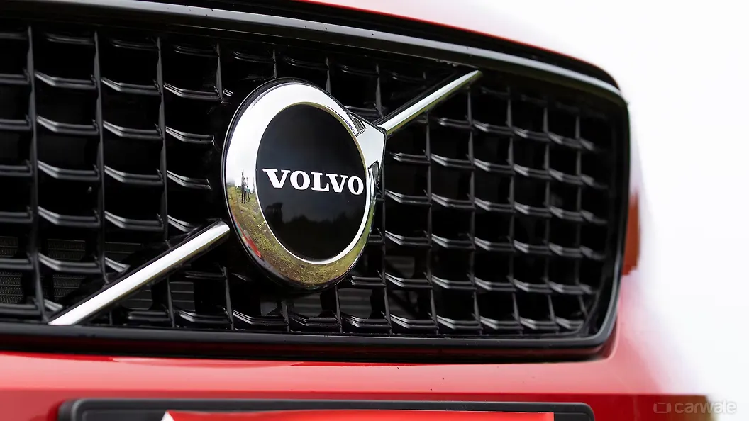 XC40 Front Logo Image, XC40 Photos in India - CarWale