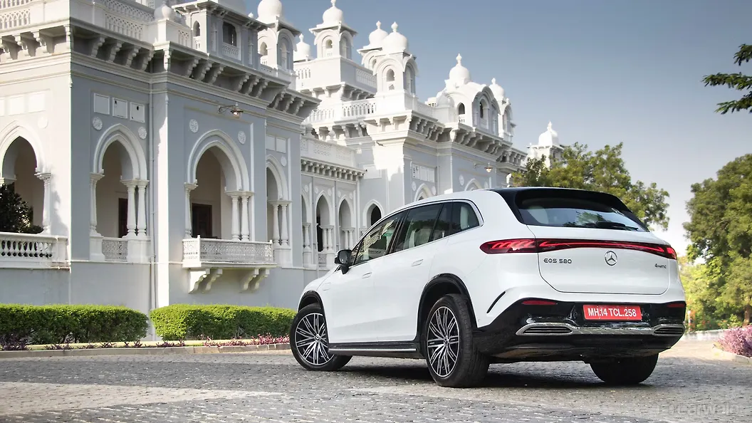 Mercedes-Benz EQS Images - Interior & Exterior Photo Gallery [30 ...