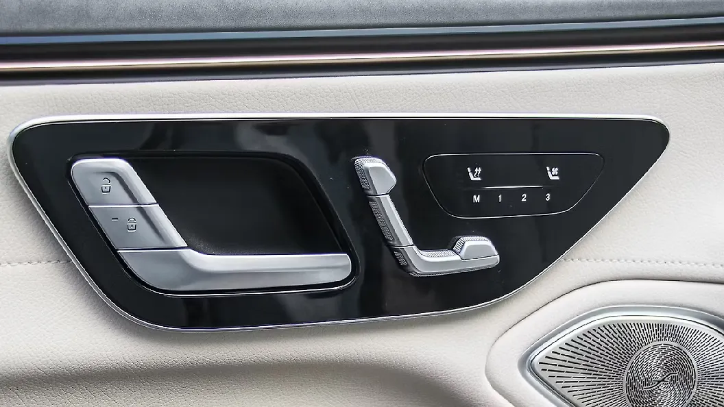 EQS Inner Car Roof Image, EQS Photos in India - CarWale
