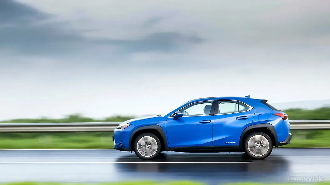 UX 300e Left Side View Image, UX 300e Photos in India - CarWale