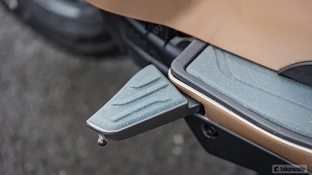 Bajaj Chetak [2020-2024] Underseat Heavy Luggage Hook Image – BikeWale