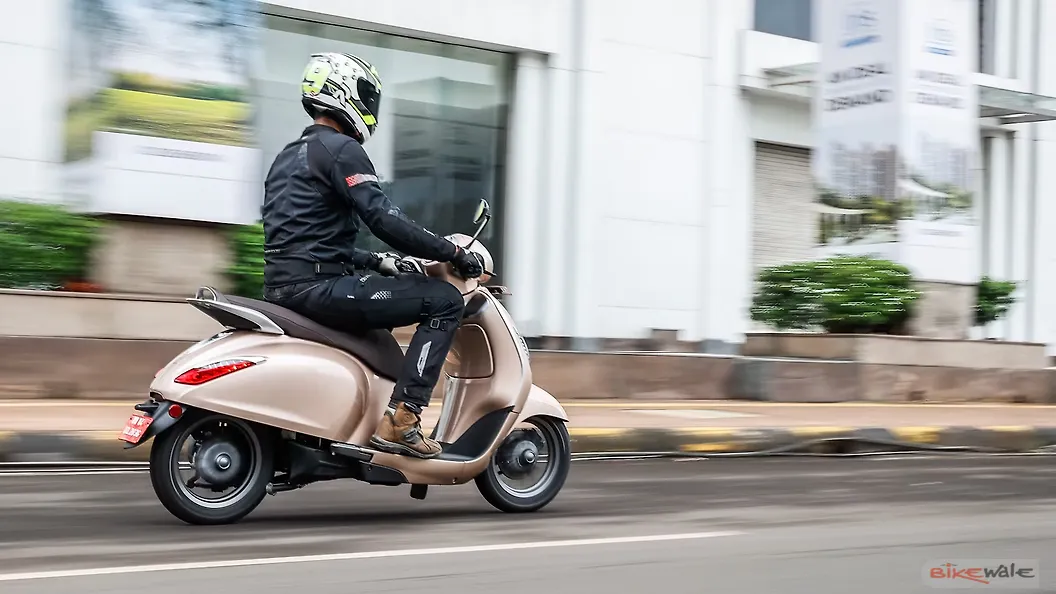 Bajaj Chetak Left Side View Image – BikeWale