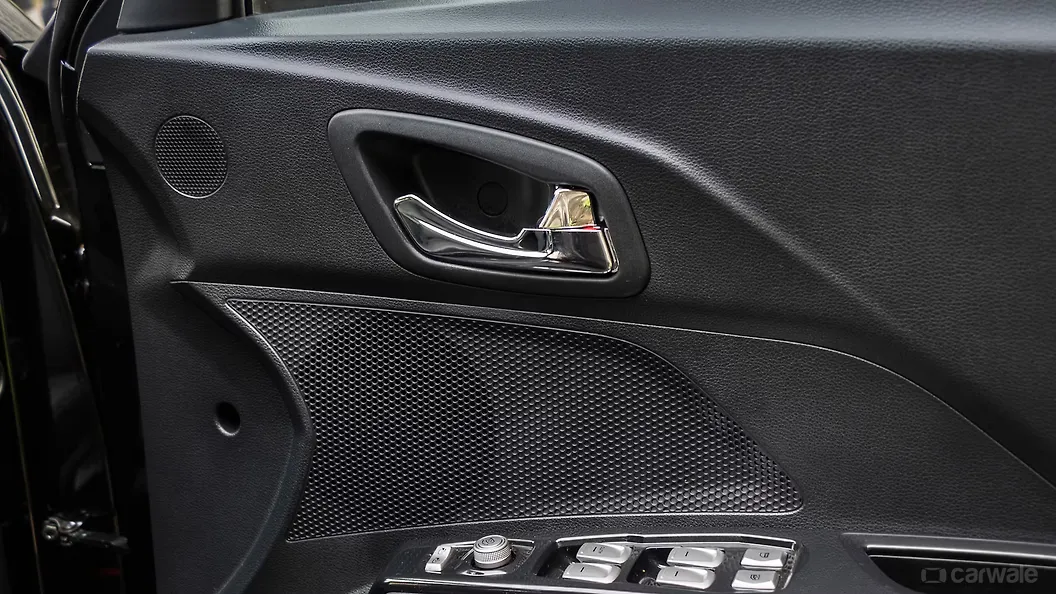 XUV300 TurboSport Front Right Door Pad Handle Image, XUV300 TurboSport ...