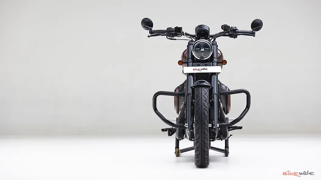 Jawa 42 Bobber Front View Image – BikeWale