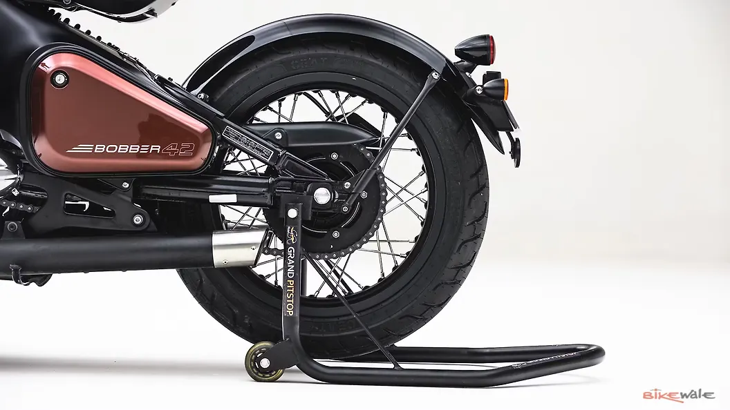 Jawa 42 Bobber Bike Seat Image – BikeWale