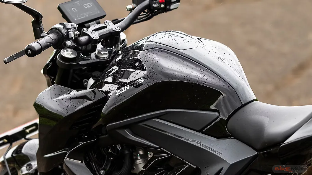 Zontes 350R Engine From Right Image – BikeWale