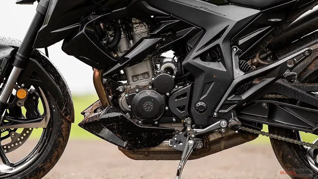 Zontes 350R Engine From Right Image – BikeWale