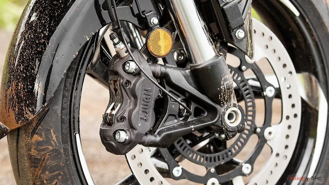 Zontes 350R Front Disc Brake Image – BikeWale