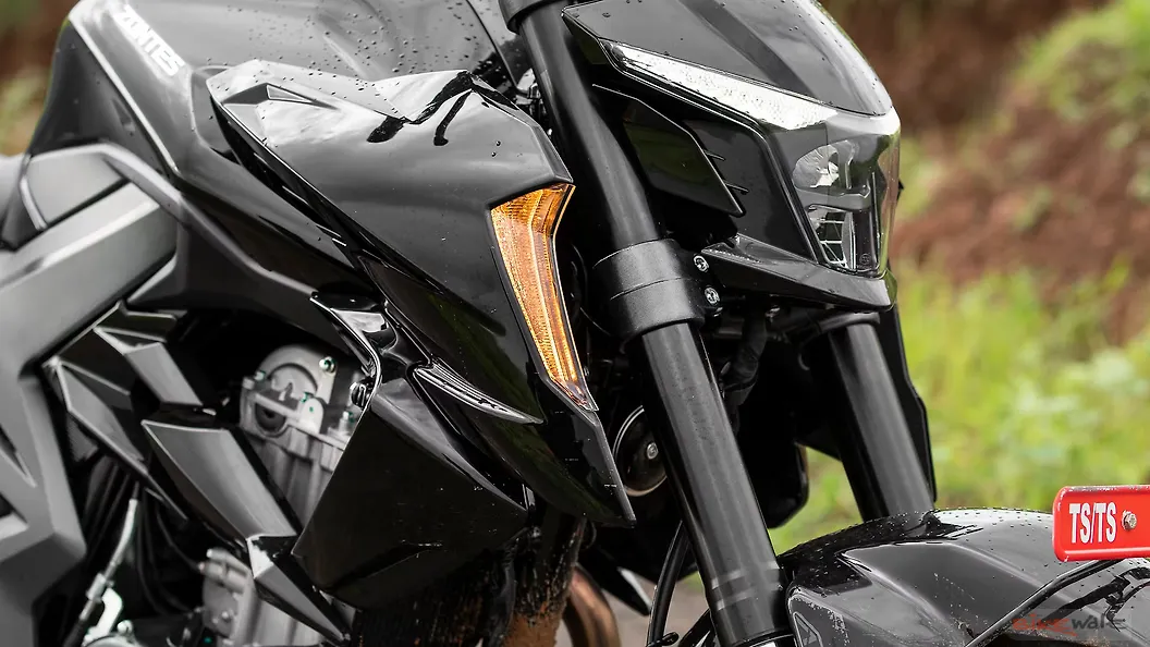 Zontes 350R Front Turn Indicators Image – BikeWale