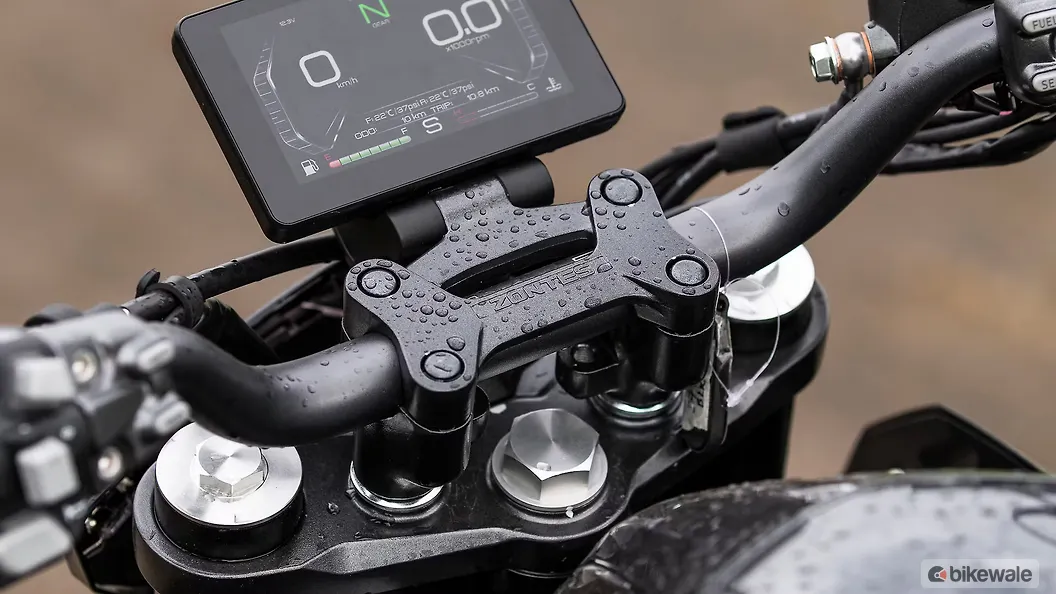 Zontes 350R Branding/Fuel Tank Decal Image – BikeWale