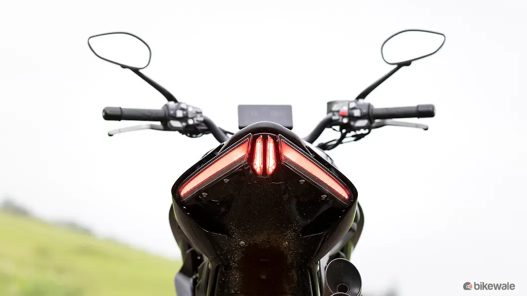 Zontes 350R Tail Light Image – BikeWale