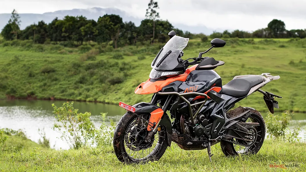 Zontes 350T Left Rear Three Quarter Image – BikeWale