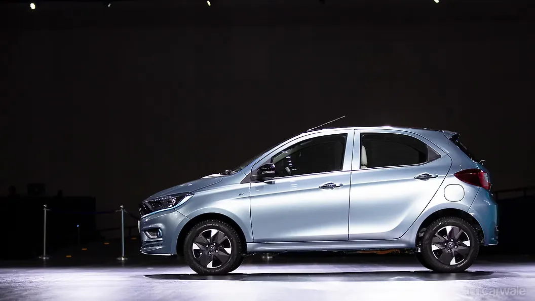 Tiago EV Left Side View Image, Tiago EV Photos in India - CarWale