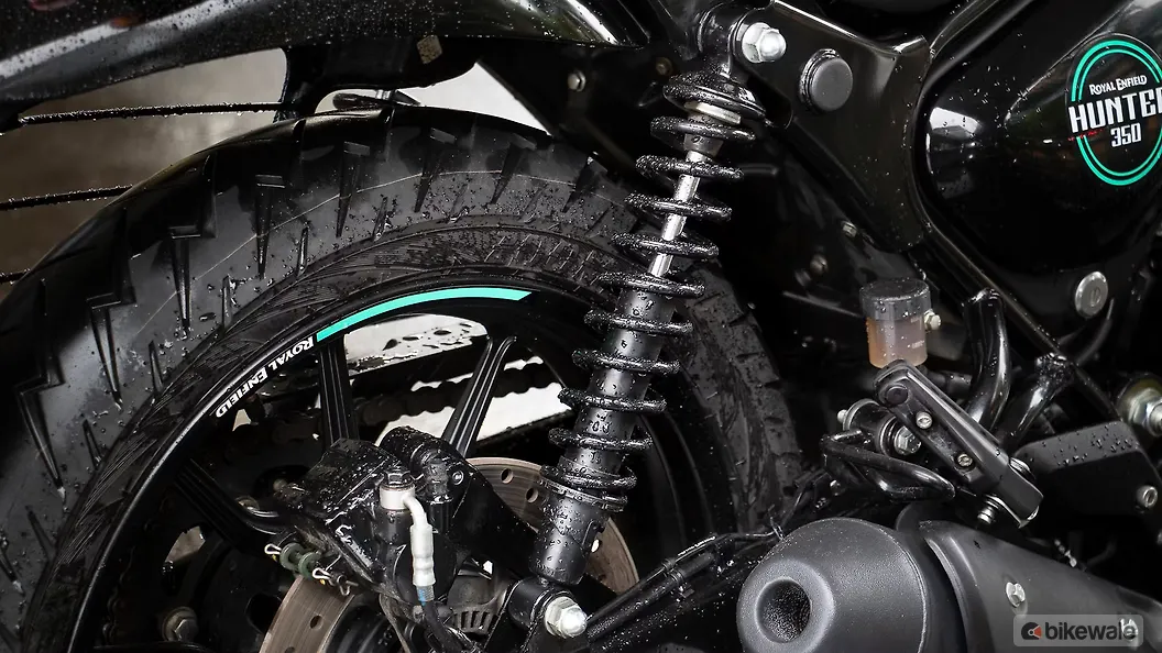 Royal Enfield Hunter 350 [2024] Right Side View Image – BikeWale