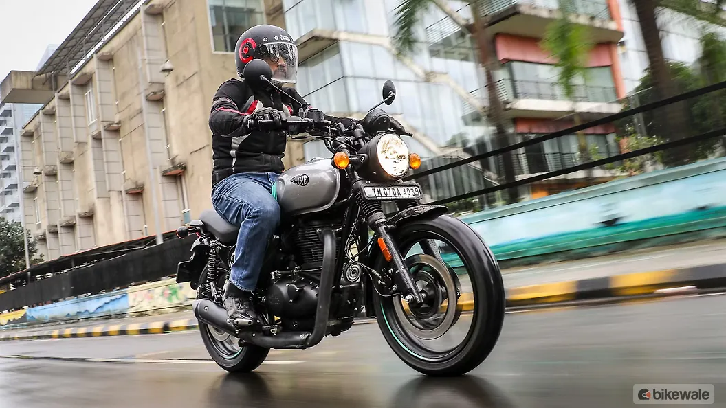 Royal Enfield Hunter 350 Rear Turn Indicators Image – BikeWale