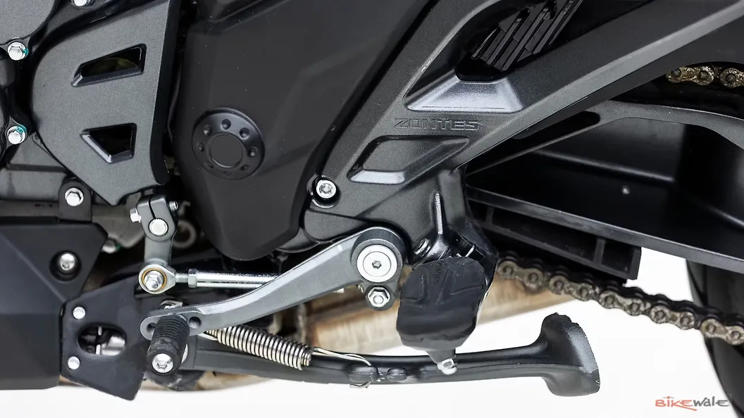 Zontes GK350 Clutch Lever Adjuster Image – BikeWale