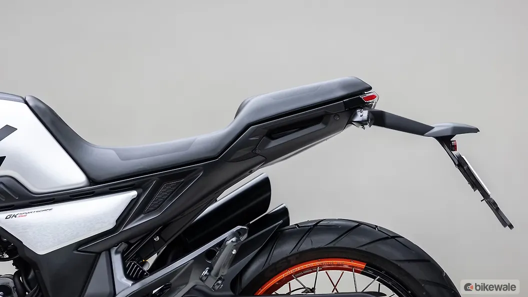 Zontes GK350 Rear Turn Indicators Image – BikeWale