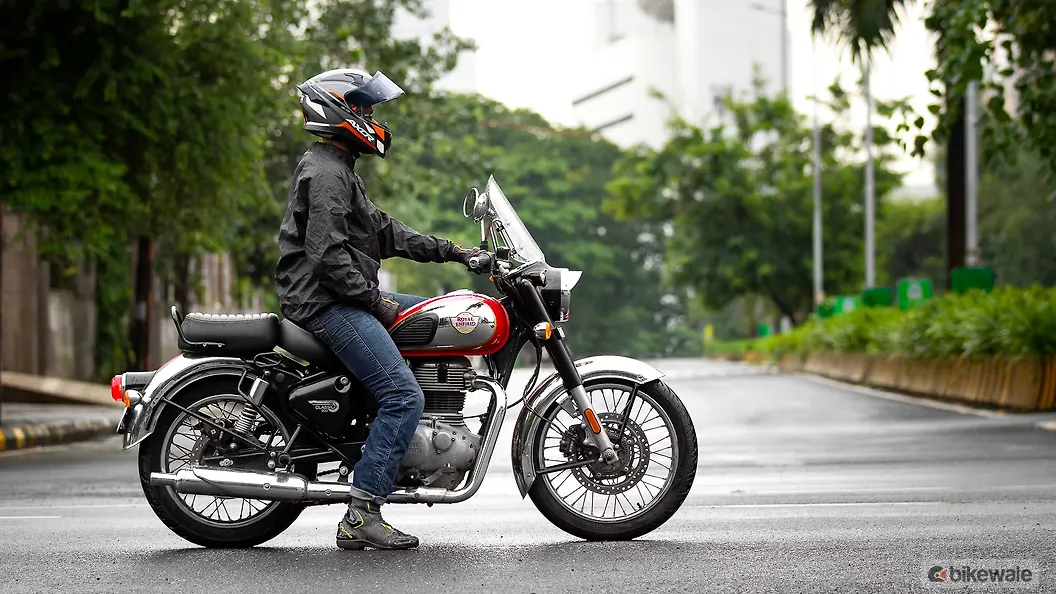 Royal Enfield Classic 350 Right Side View Image – BikeWale