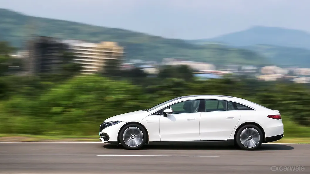 EQS Engine Shot Image, EQS Photos in India - CarWale