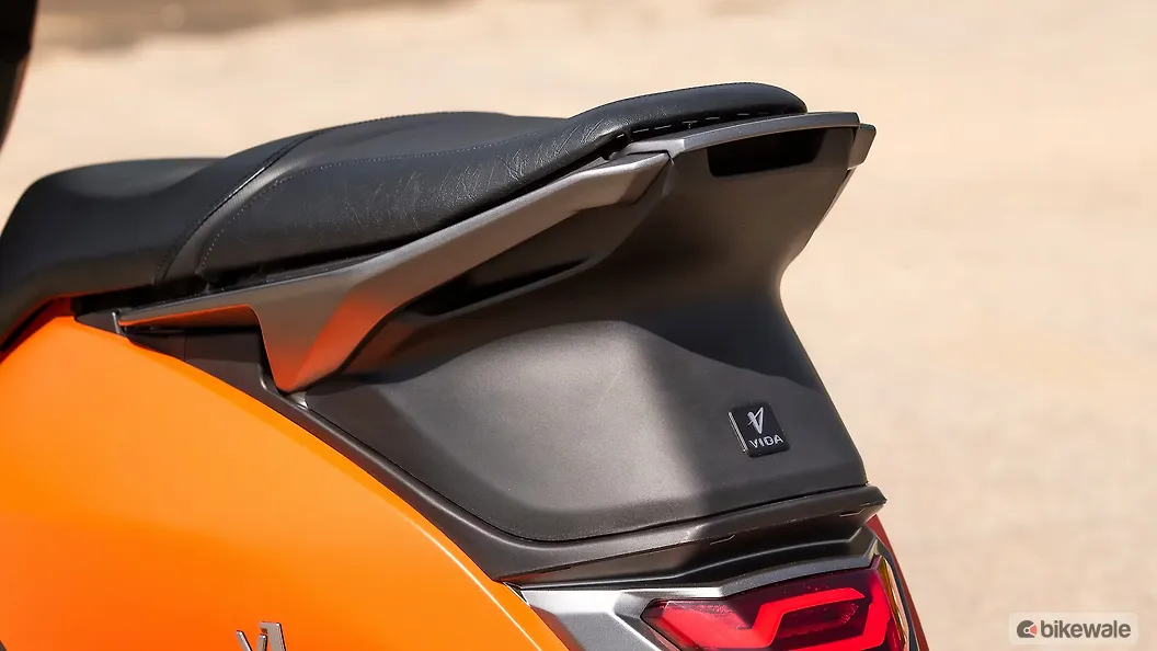 Vida V1 High Beam Low Beam Switch Image – BikeWale