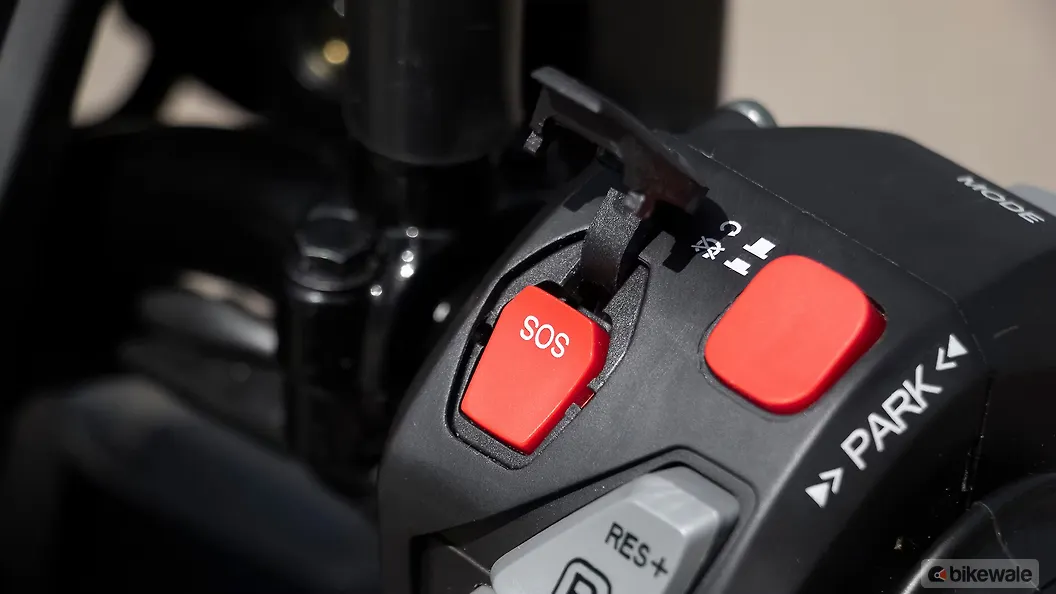 Vida V1 High Beam Low Beam Switch Image – BikeWale