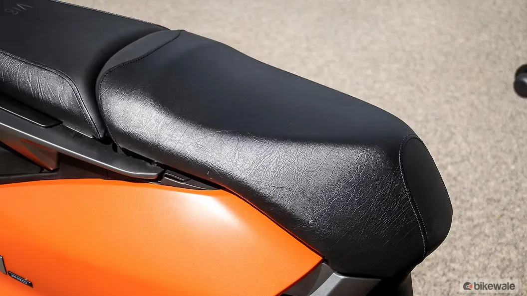 Vida V1 Right Side View Image – BikeWale