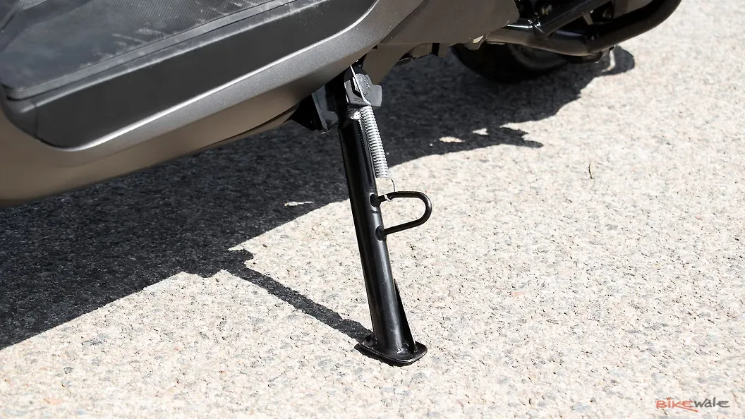 Vida V1 Pro Right Side Pillion Footpeg Image – BikeWale