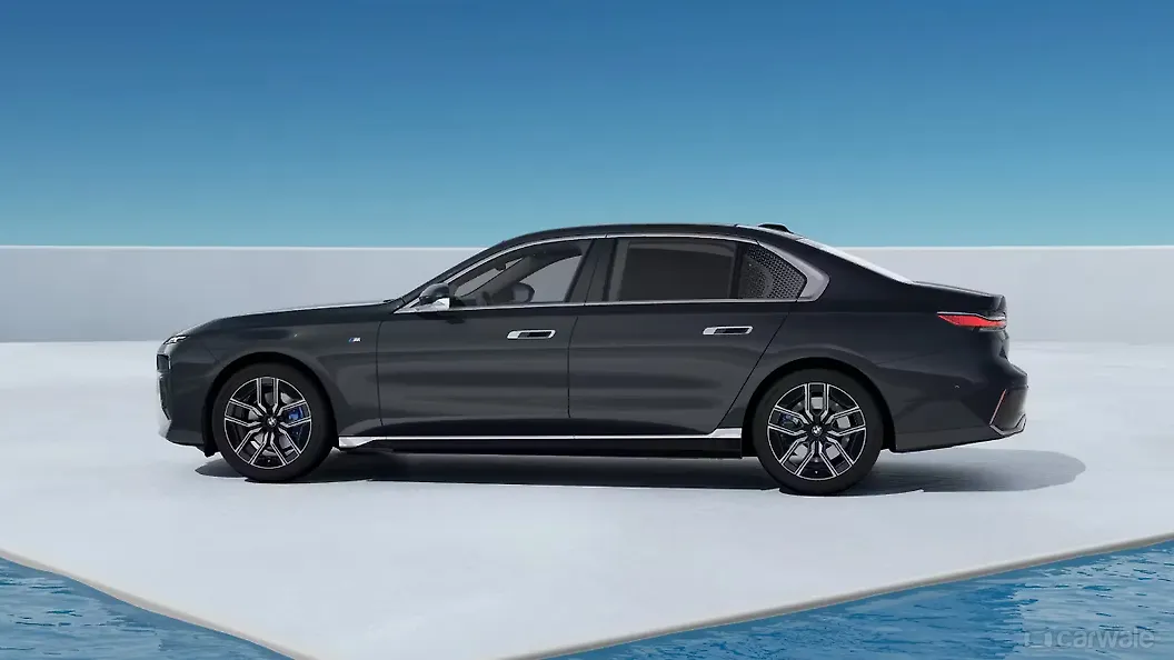 BMW 7 Series Images - 7 Series Interior & Exterior Photo Gallery - CarWale