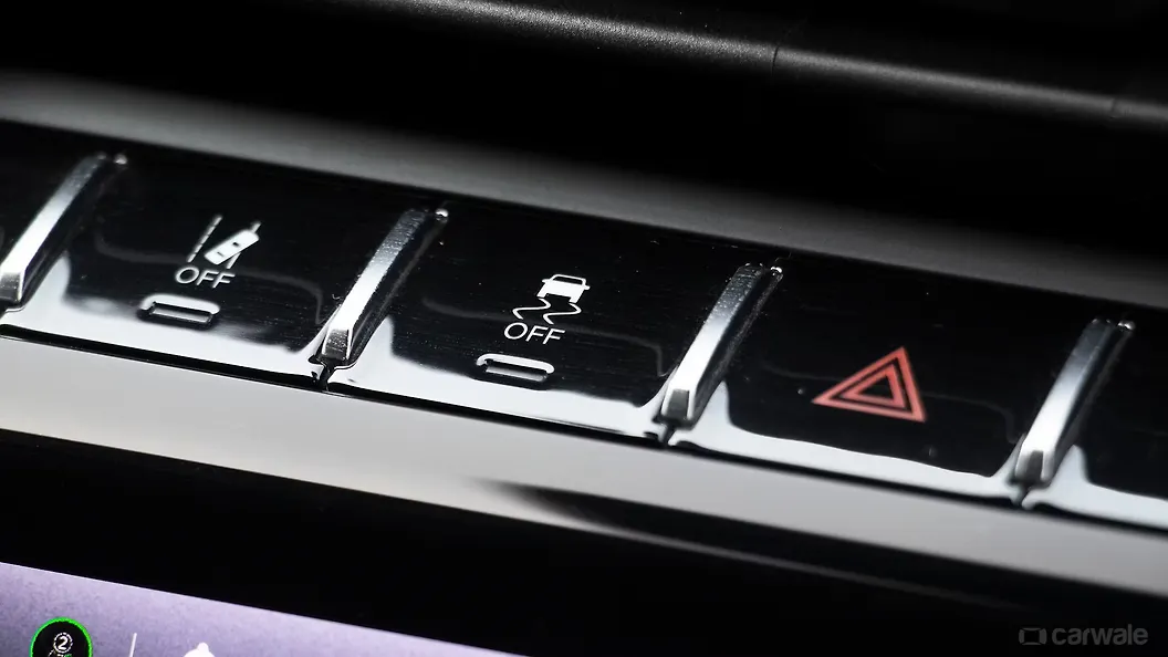 Grand Cherokee ESP Button Image, Grand Cherokee Photos in India - CarWale